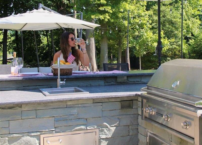 Outdoor Kitchen Design Ideas to Elevate Your Backyard Living - Borst ...